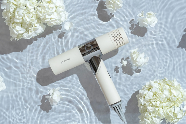 機能面 デザイン面 なKINUJOヘアドライヤーであなたも” 絹つや髪 ”に。 - 株式会社菊地 - info - 北海道の美容ディーラー株式会社菊地